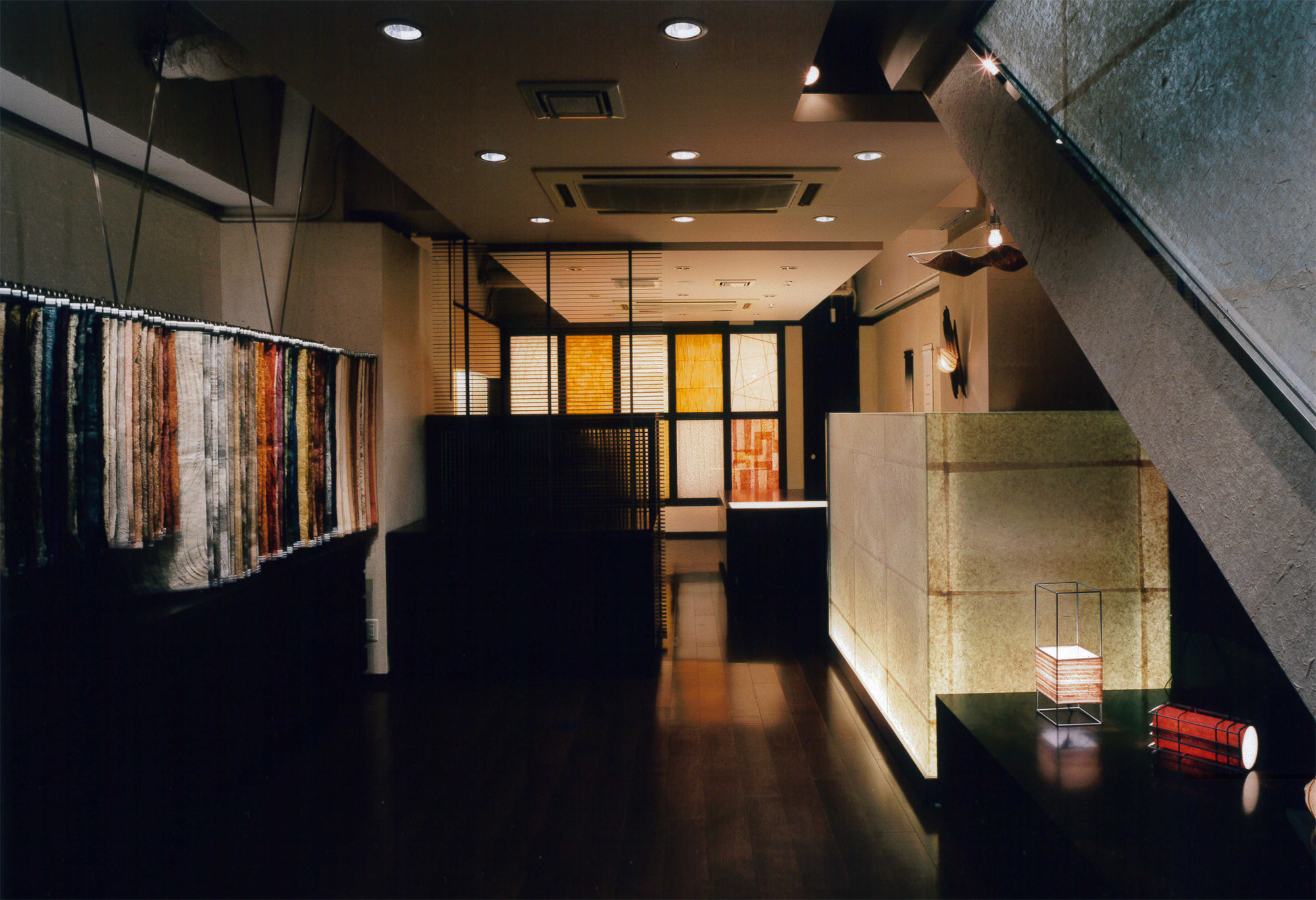 KAMIZM | PHIL DESIGN/フィルデザイン